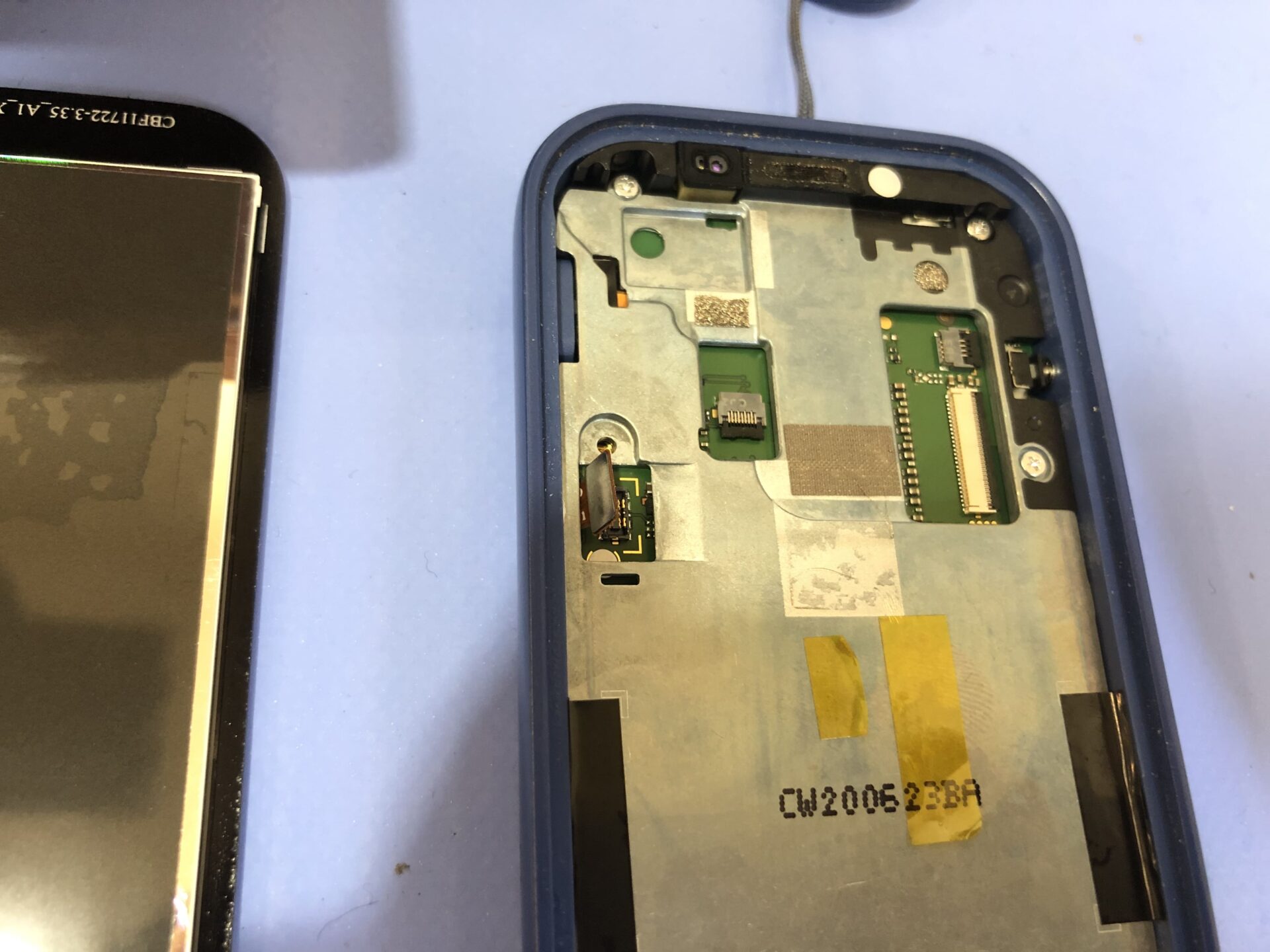 キッズケータイ SH-03Mの分解修理｜栃木県小山市でAndroid修理ならスマホ修理館イオンモール小山店へ！ - スマホ修理館｜android・Xperia・HUAWEI・Google ...